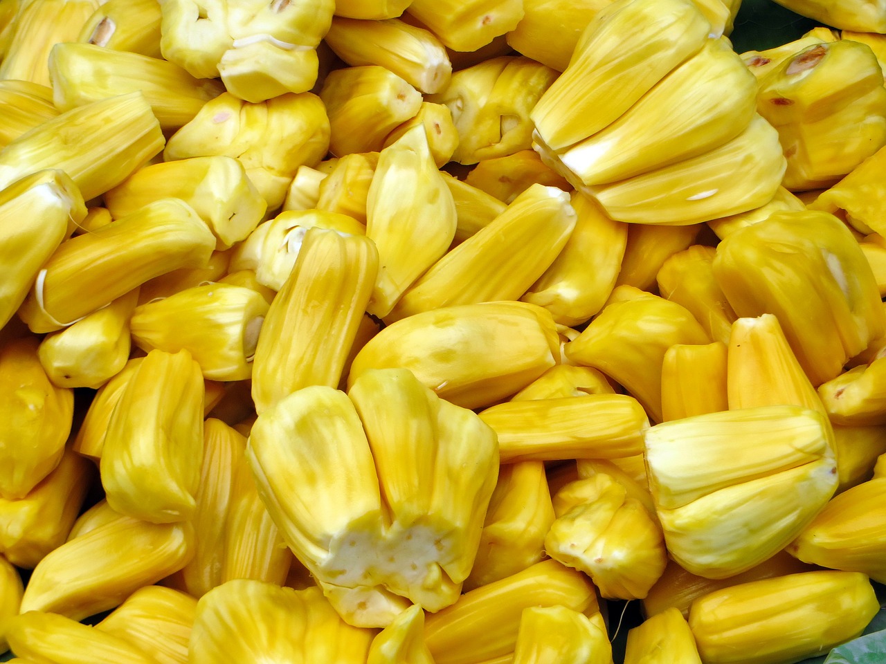 Top 6 of the most exotic fruits that can be found in Madagascar